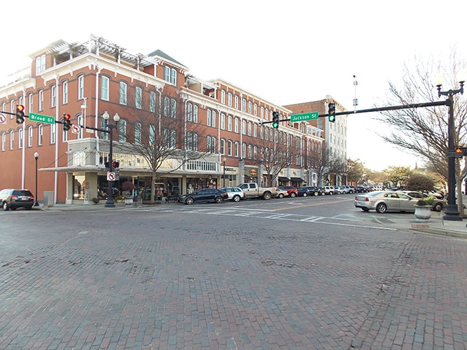 1. the underrated small town in georgia that&rsquo;s made for memorial day weekend getaways