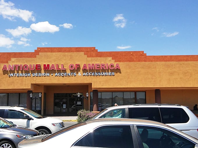Crystal chandeliers and vintage china create a tableau that would make your grandmother swoon and your interior designer take notes. 