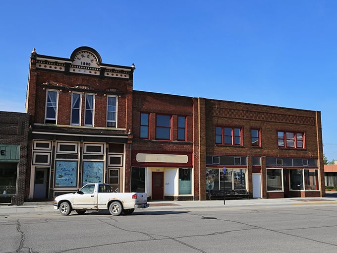 Eldora's historic downtown looks like a movie set where Jimmy Stewart might stroll by any minute. These brick buildings have stories to tell&mdash;and pie recipes to share.