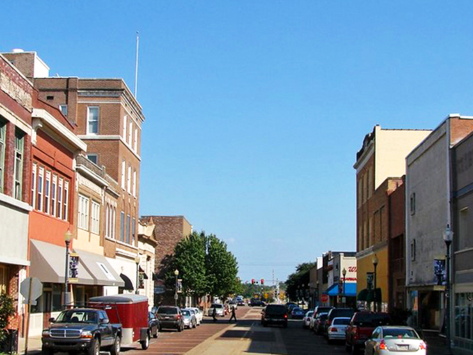 Downtown Laurel comes alive during festival season, where locals and visitors mingle among colorful tents. The brick-lined streets practically hum with Southern hospitality.