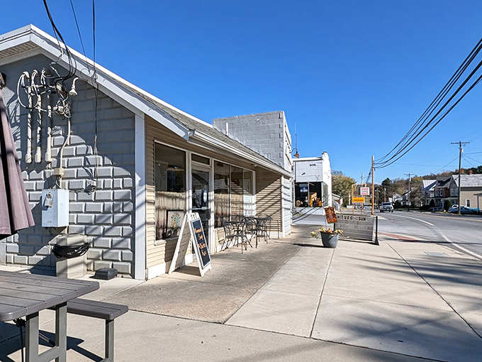 The unassuming exterior of Watson's Carry-Out in Jefferson, Maryland might not scream "culinary destination," but locals know better. Some treasures don't need fancy packaging.