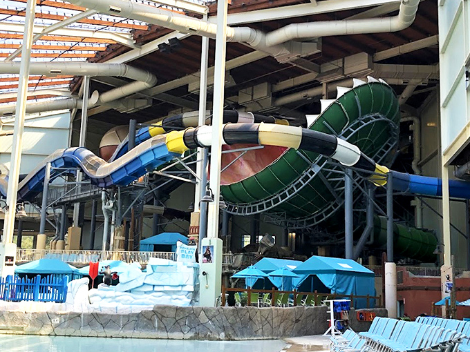 The architectural marvel that is Aquatopia's glass ceiling lets sunshine pour in while Pennsylvania snow stays where it belongs&mdash;outside.