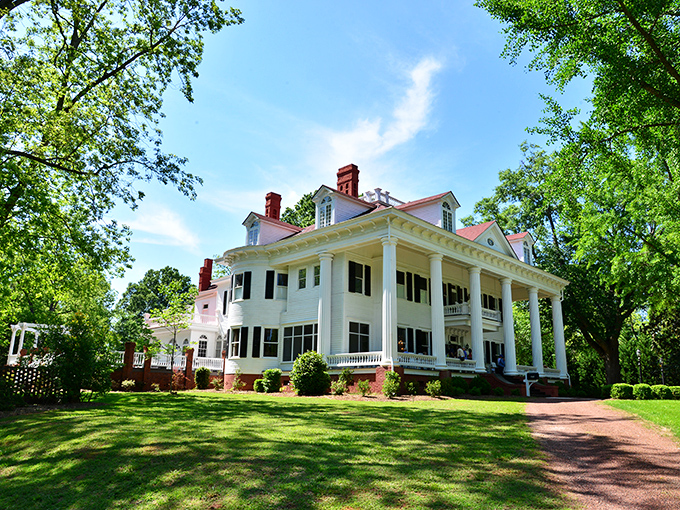 The Southern mansion of your dreams stands regally among lush greenery. Those columns aren't just holding up the porch&mdash;they're holding up two centuries of Georgia history.