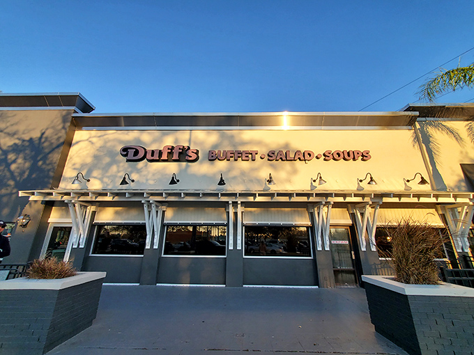 Duff's unassuming exterior is like that quiet friend who turns out to be the life of the party. No flashy gimmicks needed when the food does the talking.