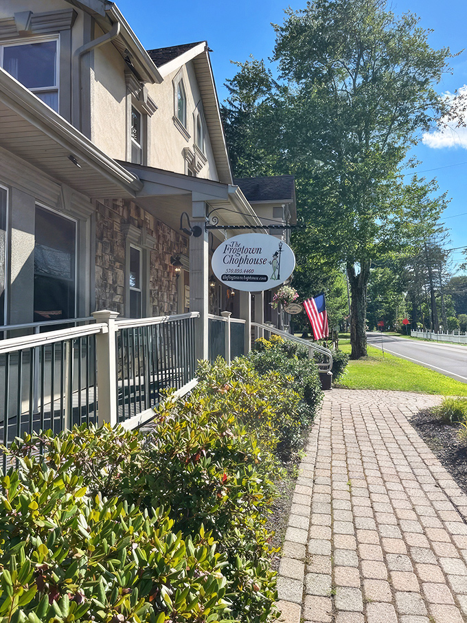 The charming country house exterior of Frogtown Chophouse beckons like an old friend with a delicious secret waiting inside. 