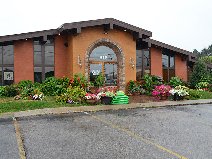 The warm terracotta exterior of Mama Ines beckons like a mirage in a strip mall desert. No fancy frills needed when what's inside speaks volumes. 