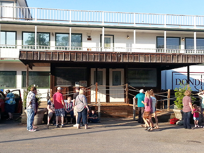 The line forms early at Dondie's White River Princess, where locals know that waiting for catfish this good is just part of the experience.