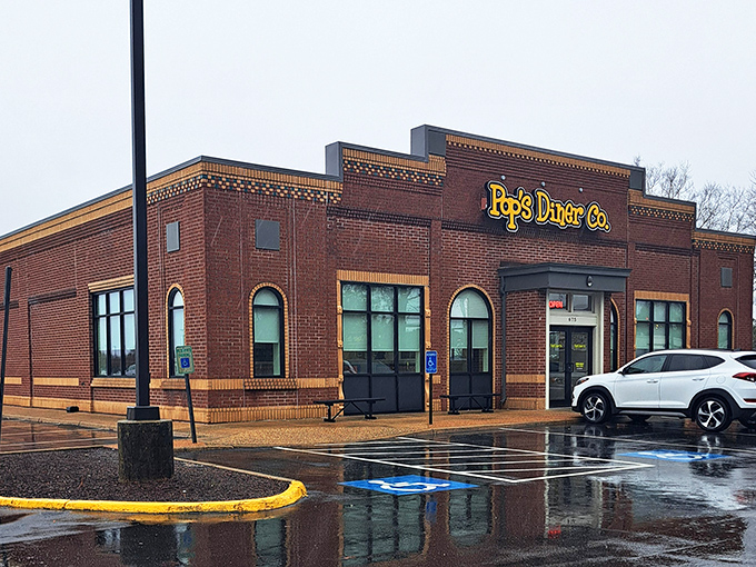The unassuming brick exterior of Pop's Diner Co. hides a breakfast paradise within. Like finding a treasure map disguised as a gas station receipt.