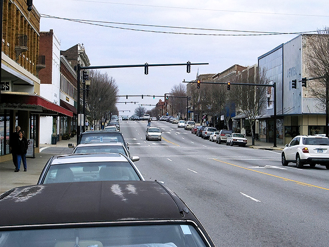 Lexington's Main Street invites you to stroll its charming downtown, where barbecue magic hides behind unassuming brick facades.