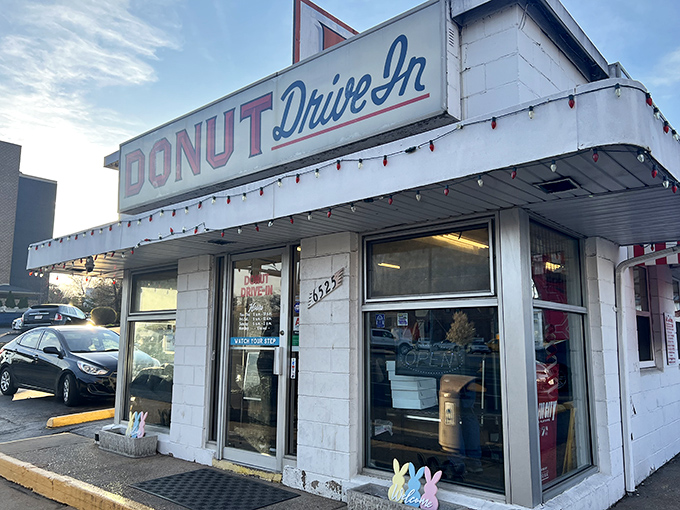 The unassuming white brick façade of Donut Drive-In has been beckoning sweet-toothed St. Louisans since the 1950s. Route 66 never smelled so good.