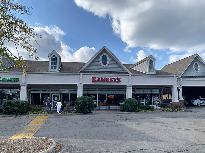 The unassuming storefront belies the culinary treasures within. Ramsey's Andover location welcomes hungry Lexingtonians with its charming fa&ccedil;ade and promise of comfort food perfection.