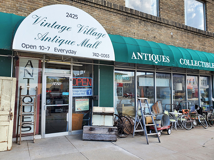 Like a portal to the past, Vintage Village's exterior promises treasure hunting adventures behind its unassuming brick fa&ccedil;ade.