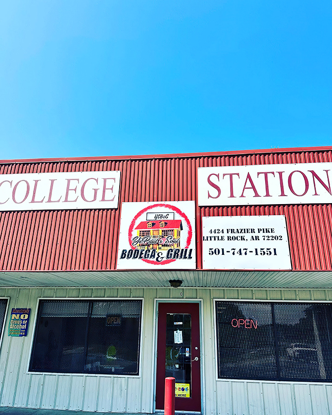 The unassuming red-topped exterior of Ye Paul's might not stop traffic, but locals know this College Station strip mall hides burger greatness within.