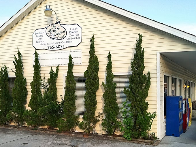 Don't let the humble exterior fool you&mdash;this unassuming building houses breakfast magic that would make even the most dedicated morning skeptic set an alarm.