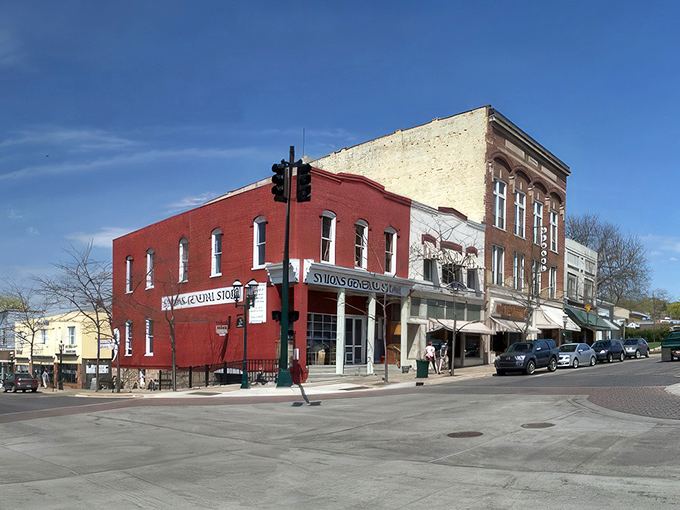 Petoskey's tree-lined streets and historic buildings create that perfect small-town atmosphere where you can actually breathe deeper. No wonder Hemingway found inspiration here.