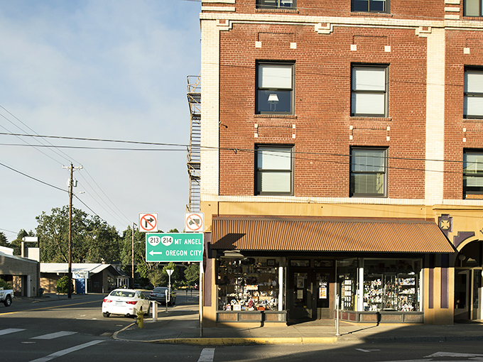 Nature's majesty on full display &ndash; where mountain peaks stand guard over crystal-clear waters, creating Oregon's version of a Renaissance painting. 