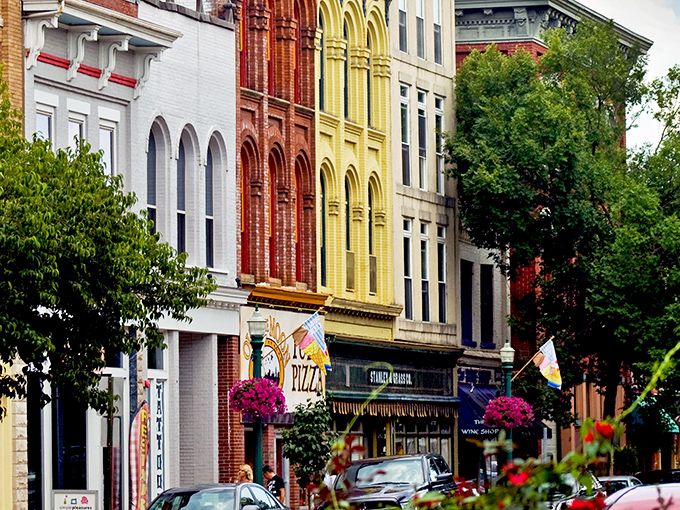 Downtown Marietta's historic charm isn't manufactured &ndash; those brick streets have witnessed centuries of American history while maintaining their small-town swagger.