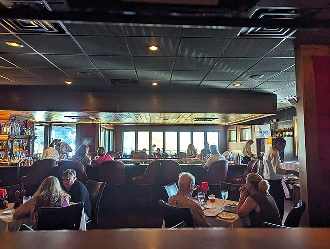 Where memories are made between bites. The buzz of conversation is the secret ingredient in every Wonder Bar dish.