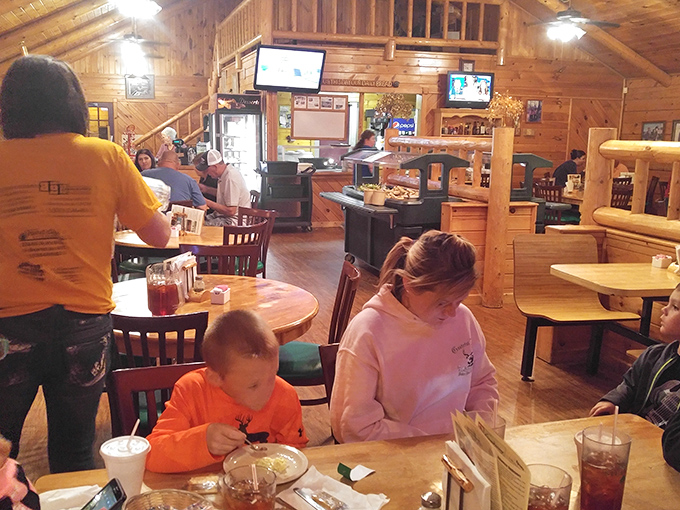 Family meals here aren't interrupted by phones&mdash;they're interrupted by involuntary "mmms" and "oh wows." Notice the focused concentration of genuine enjoyment.