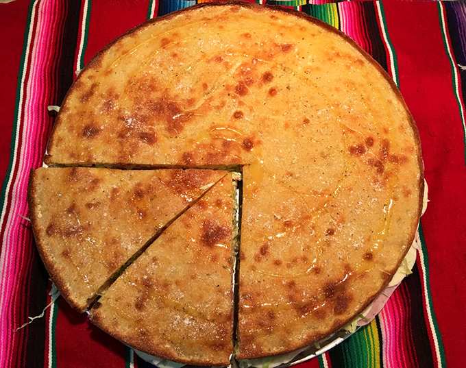 Who knew Mexican restaurants could create pizza this good? It's like a delicious identity crisis that somehow makes perfect sense. 