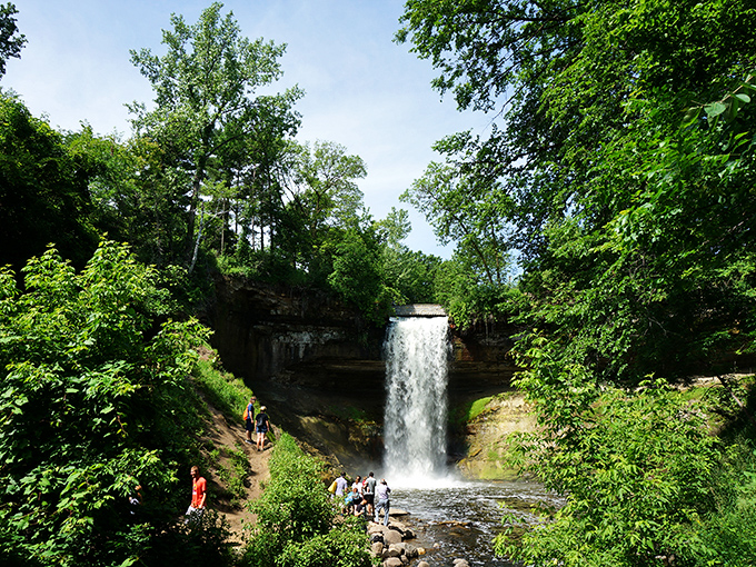 Another angle of the falls reveals its true power. Like a good haircut, Minnehaha Falls looks impressive from every side.