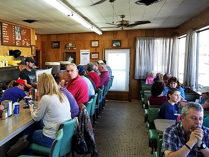 The full house at lunchtime speaks volumes&mdash;when locals and travelers alike gladly wait for a taste, you know you've found something special.