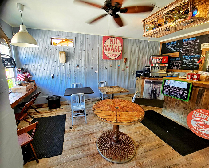 Picnic tables under the Florida sky&mdash;because seafood this fresh deserves to be enjoyed in the open air, where you can spot the occasional pelican.
