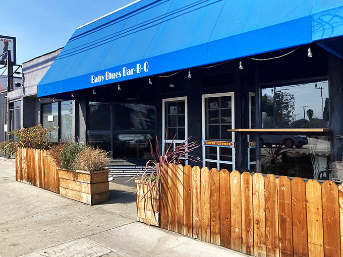 Baby Blues BBQ: That bright blue awning signals barbecue with beach-town personality. Venice's smoky treasure.
