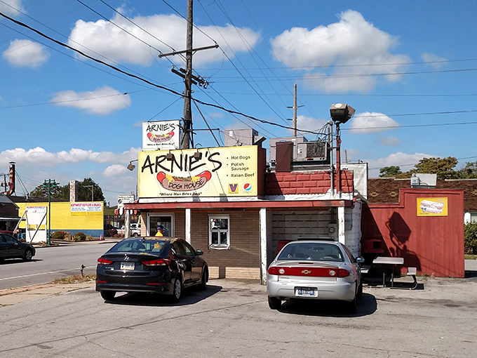 Arnie's outdoor seating area invites you to enjoy your hot dog masterpiece in the fresh air. Simple pleasures, perfectly executed.