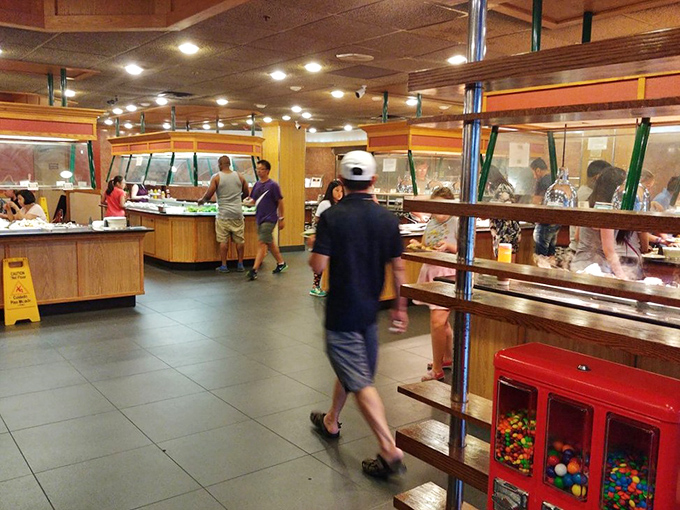 The buffet's layout &ndash; designed by someone who clearly understands the physics of hungry humans. Traffic flow is an underrated art form.