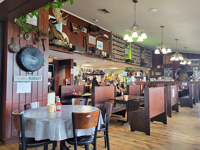 Where rustic d&eacute;cor meets mountain heritage, every mounted moose and wooden accent tells a story about Appalachian traditions.