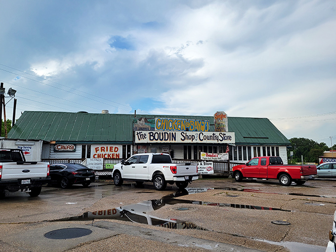 Chicken, boudin, and country store essentials—this roadside stop is where locals get their daily dose of Cajun comfort food.