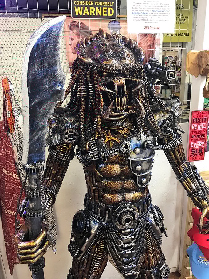 Metal meets imagination in this jaw-dropping Predator sculpture. Proof that one person's scrap parts are another's masterpiece of sci-fi craftsmanship.