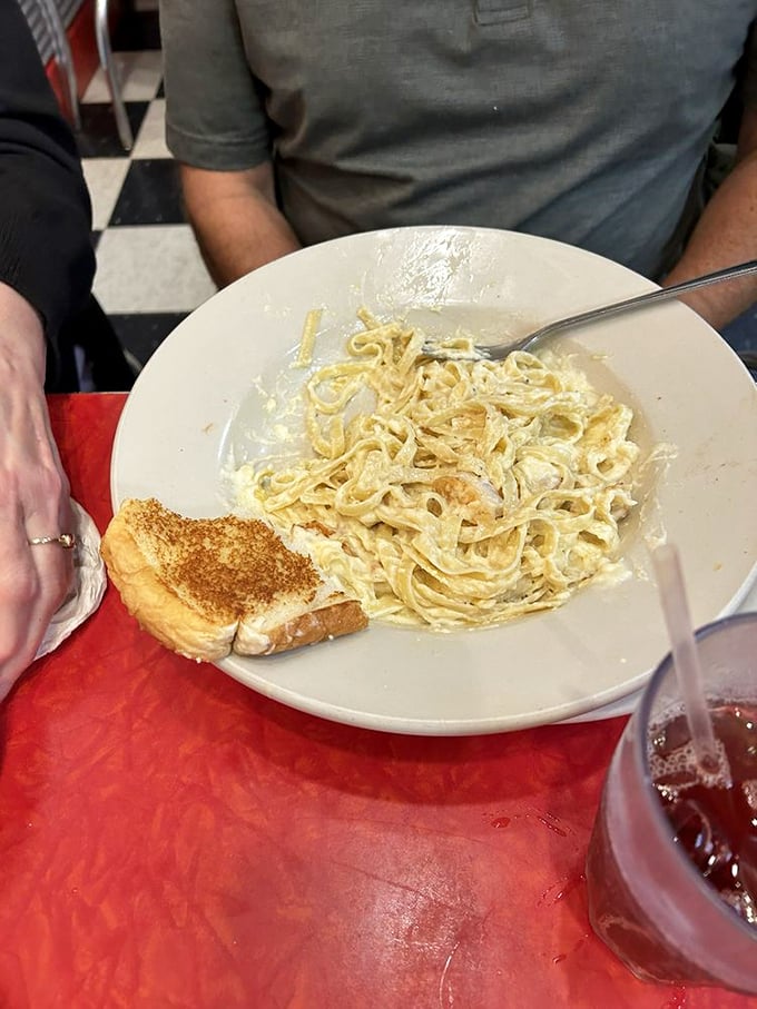 Fettuccine Alfredo that doesn't skimp on the cream or the comfort&mdash;pasta that hugs you from the inside out.