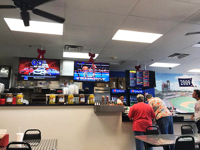 Sports on TV, Philly memorabilia on the walls&mdash;it's like watching the game at your buddy's place, but with better food.