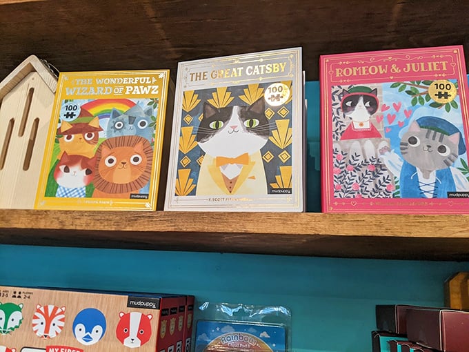 Cat versions of classic literature prove that everything is better with felines&mdash;Catsby and Romeo & Mewliet might improve required reading for everyone.