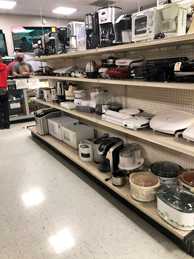 Kitchen appliances that might have been wedding gifts last year now await their second chance at making morning coffee or Saturday waffles.