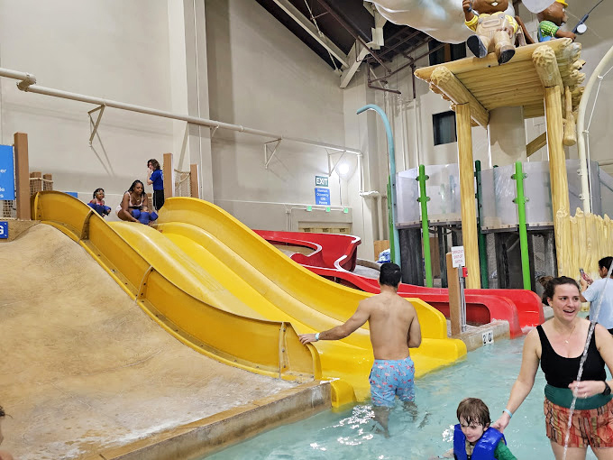 Yellow slides: the perfect middle ground between "I'm brave!" and "But not THAT brave!" Ideal for the cautiously adventurous among us.