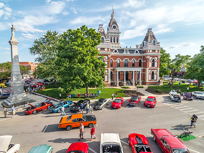 Classic cars and classic architecture create the perfect marriage at Pontiac's courthouse square. Some relationships really do improve with age!