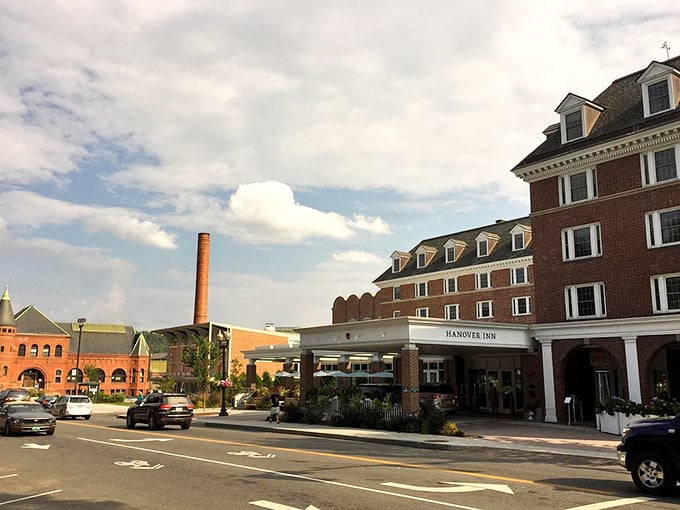 The stately Hanover Inn anchors downtown with classic New England hospitality. Its brick fa&ccedil;ade and welcoming entrance have sheltered travelers since stagecoach days.