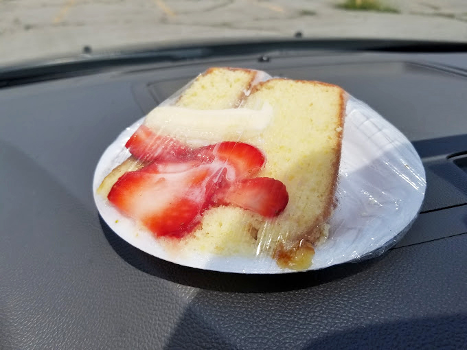 The famous strawberry banana cake that launched a thousand food pilgrimages. One bite explains why people drive across state lines for dessert.