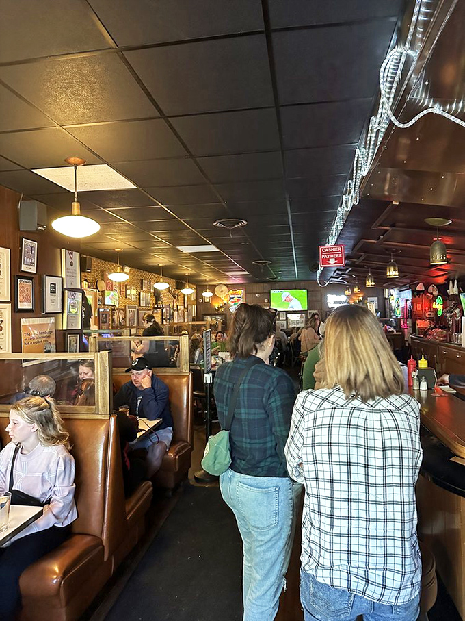The line forms for a reason. These patrons aren't just waiting for lunch&mdash;they're queuing for a Minneapolis rite of passage.