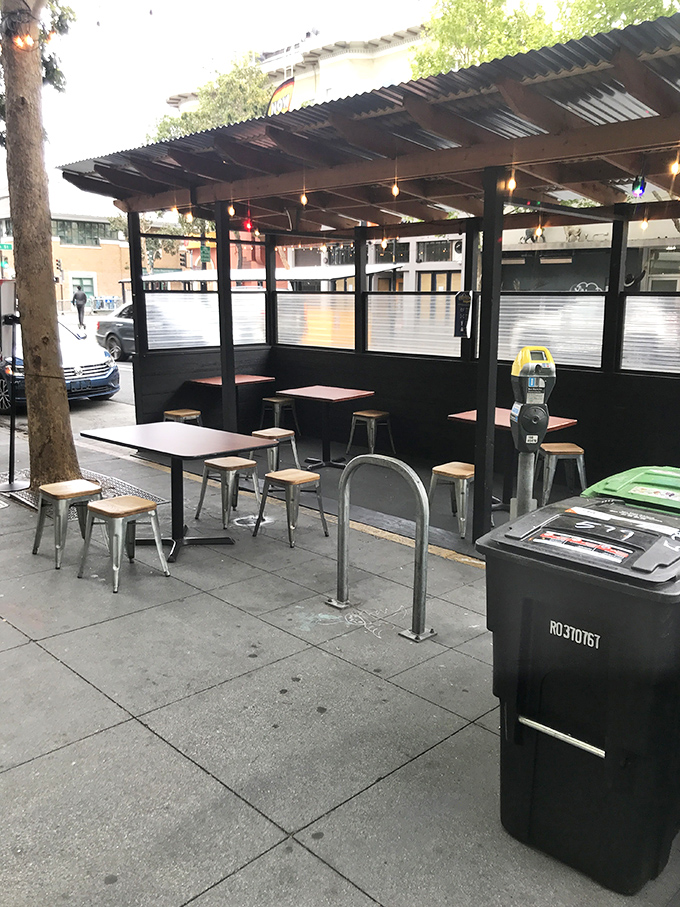 The outdoor seating area offers urban al fresco dining where the soundtrack is city life and the main event is in your hands.