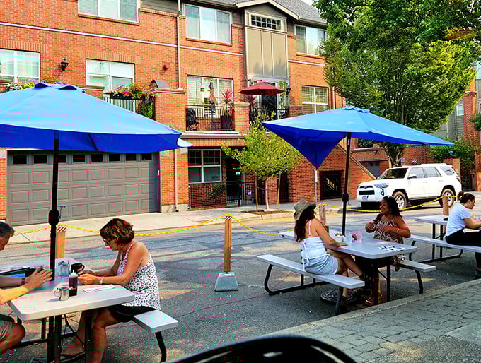 When Portland sunshine makes a rare appearance, these outdoor tables become the hottest real estate in town. Breakfast with vitamin D on the side.