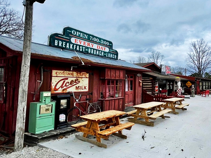 Winter can't stop the Billy Gail's faithful. Those picnic tables have witnessed countless morning pilgrimages through every season.