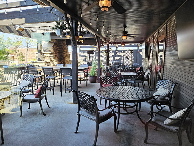 The patio offers al fresco dining with Oklahoma skies as your ceiling &ndash; perfect for those evenings when even walls seem too confining.