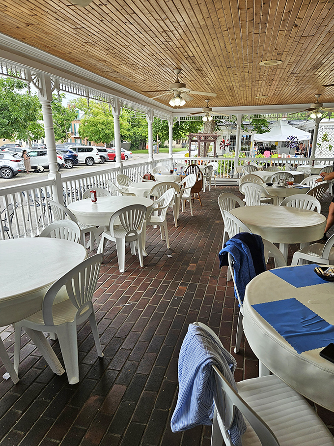 Summer dining on the porch feels quintessentially American. This breezy spot offers prime people-watching with your pie &agrave; la mode.