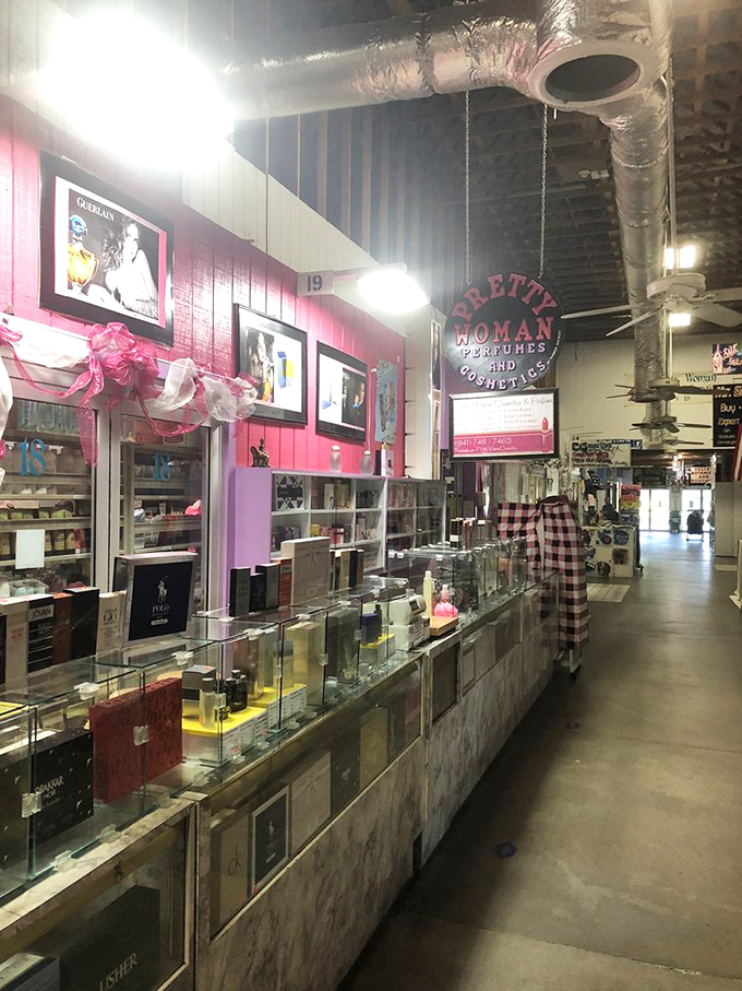 The "Pretty Woman Perfumes" booth proves that smelling like a million bucks doesn't have to cost nearly that much.