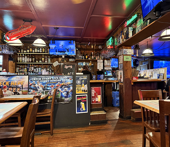 Country-fried steak smothered in peppery gravy alongside golden steak fries. Comfort food that wraps around you like your favorite sweater. 