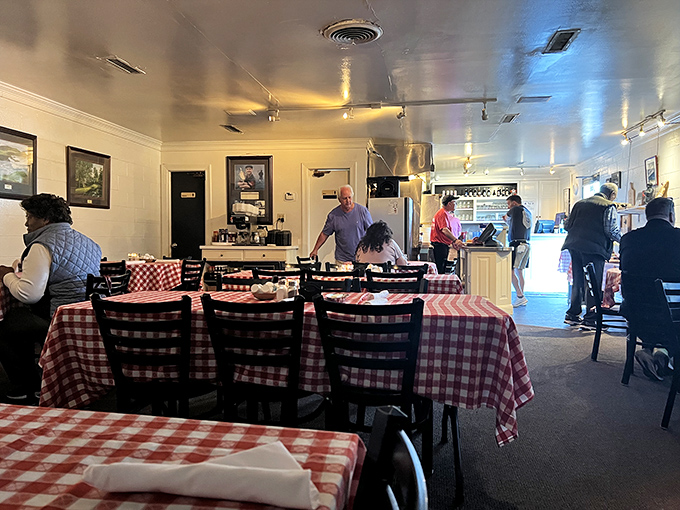 The dining room buzzes with the energy of people about to experience meat nirvana. No need for fancy d&eacute;cor when steaks steal the show.